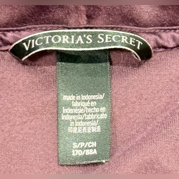 Victoria's Secret | Pants & Jumpsuits | Victorias Secret Velour Cropped ...